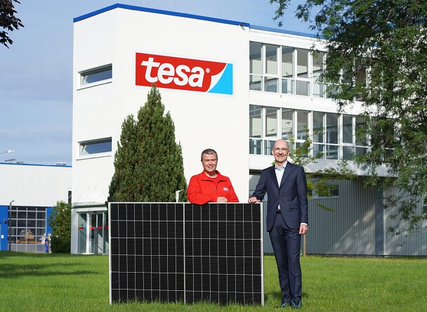 Für eine klimaneutrale Zukunft: Baustart für Photovoltaikanlage am tesa ...