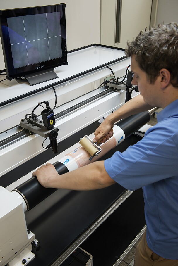 Achieving the best printed product through proper mounting - tesa