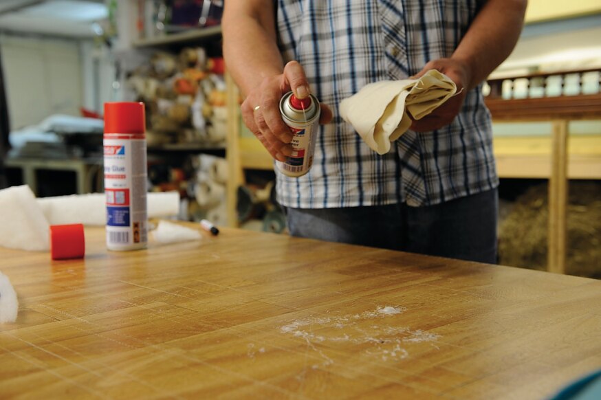 tesa® 60042 Adhesive Remover - tesa