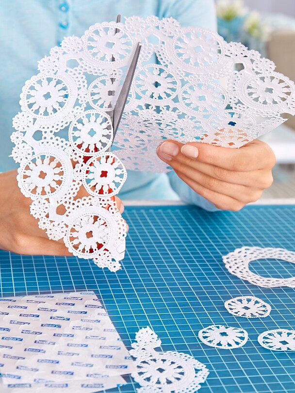 DIY Lace Vases - tesa
