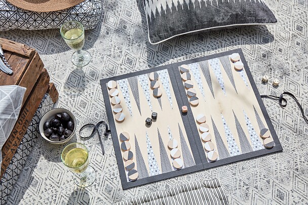 DIY Backgammon Board - tesa