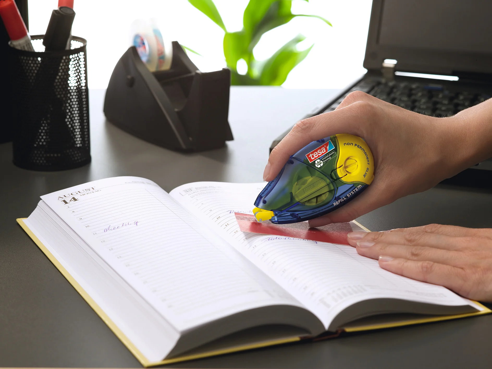 tesa® Roller Non-Permanent Glue ecoLogo®, Refillable - tesa