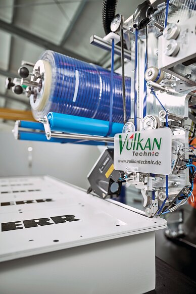 tesa® ACXplus 76730 Box Seal - tesa