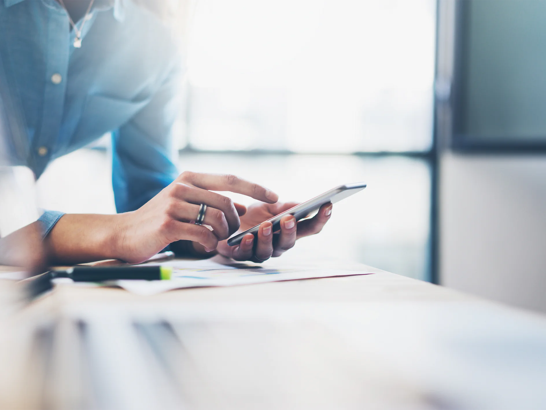 tesa® solusi perekat untuk pasar industri - tesa