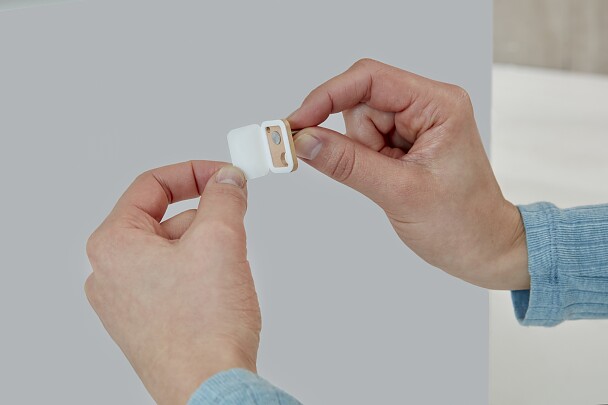 Router ophangen zonder boren - tesa