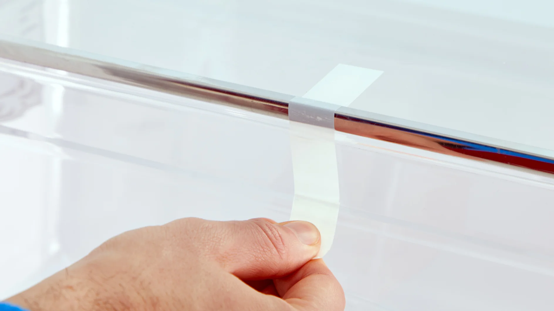 tesa - Fabricante de Soluções Adesivas para a Indústria, Profissionais ...